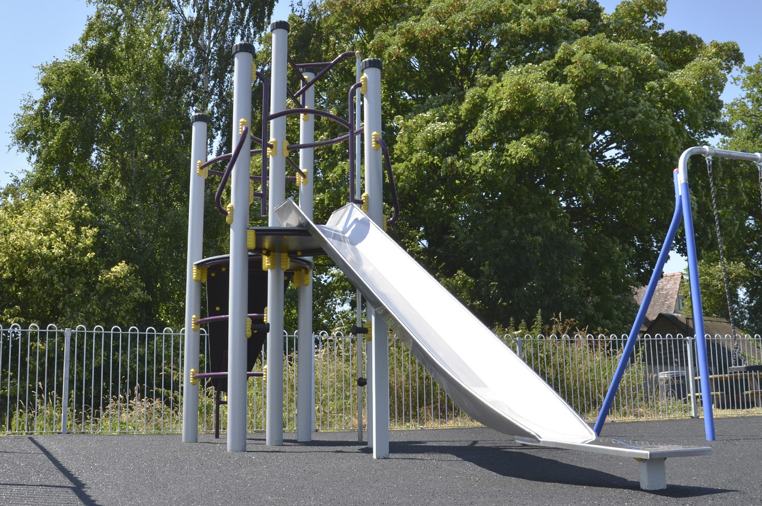 Longden Village Play Area - Ray Parry Playgrounds