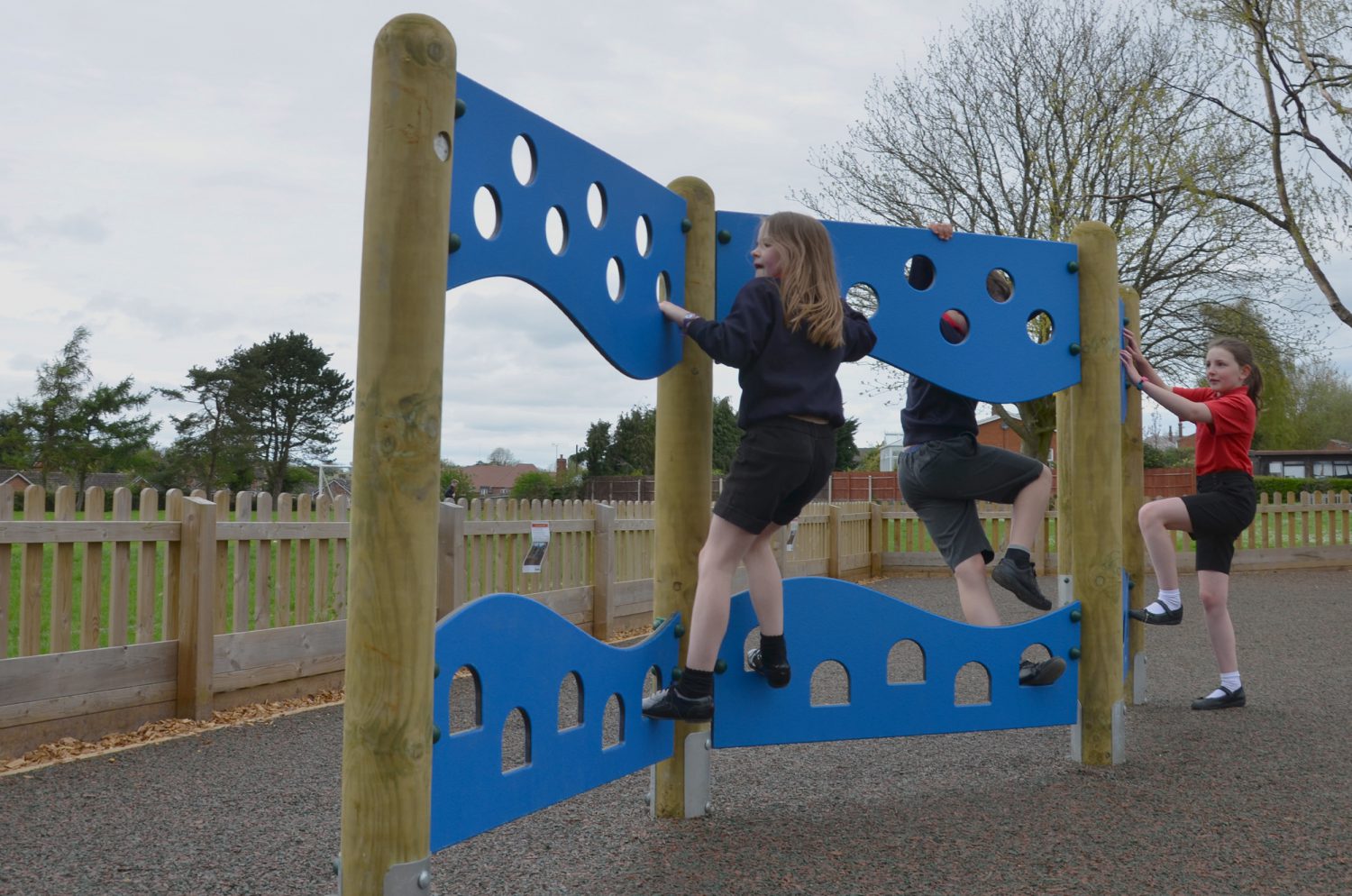 Zig Zag Traverse Wall Double-Sided | Playground Equipment