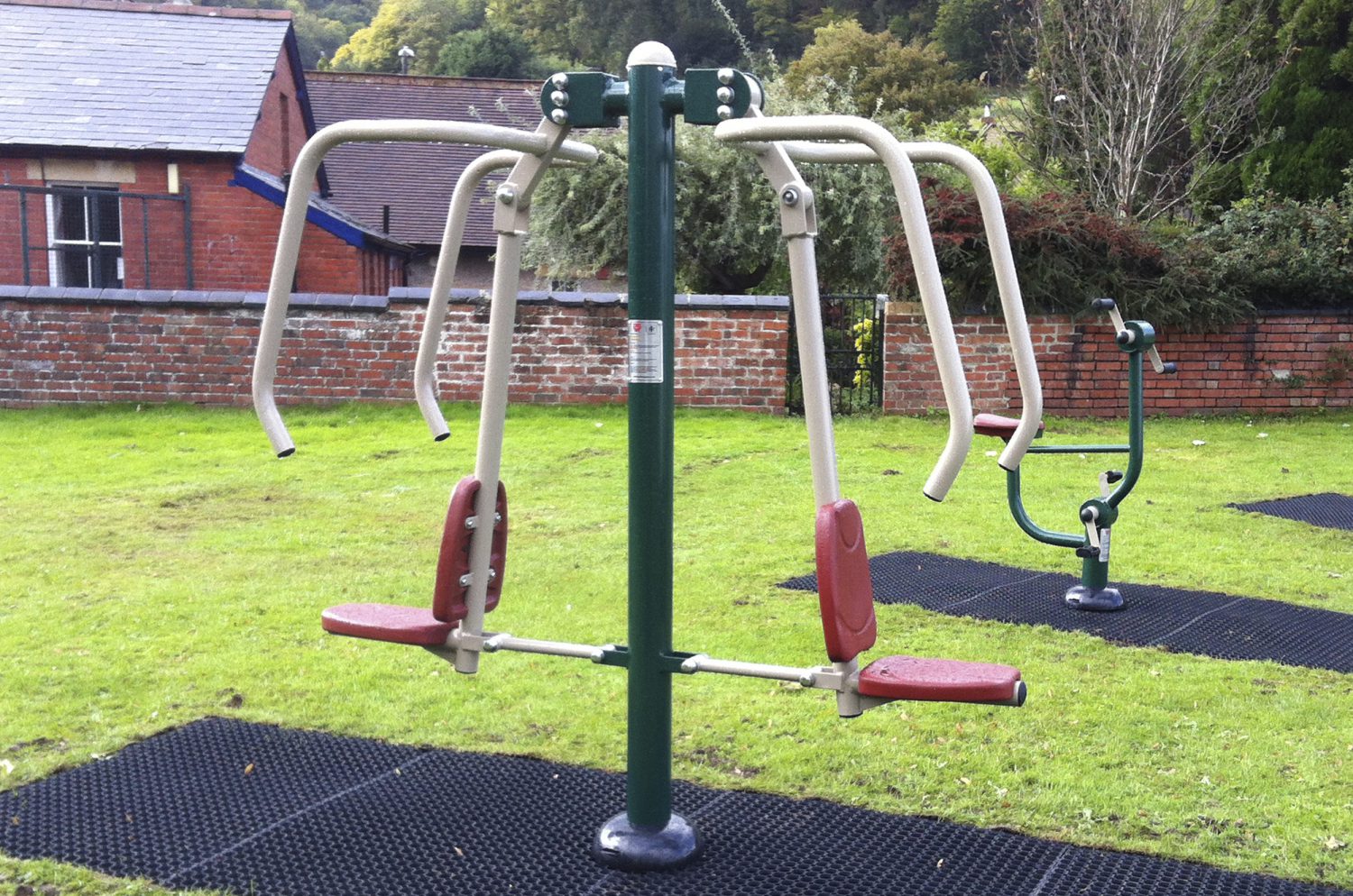 Double Power Push | School Fitness & Outdoor Gym Equipment