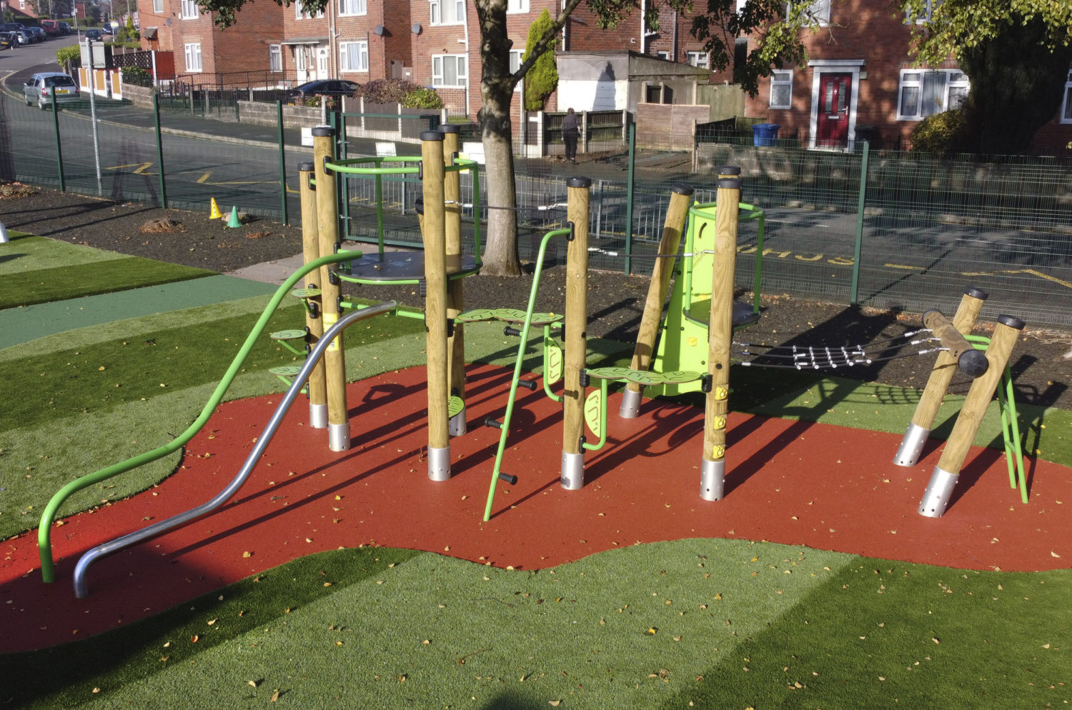 Sandon Primary Academy knows how to play - Ray Parry Playgrounds